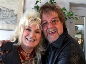 Cowboy Laila hedret av hjembygda – NRK Innlandet – Lokale nyheter, TV ...