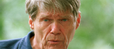 Finn Carling er død – NRK Kultur og underholdning