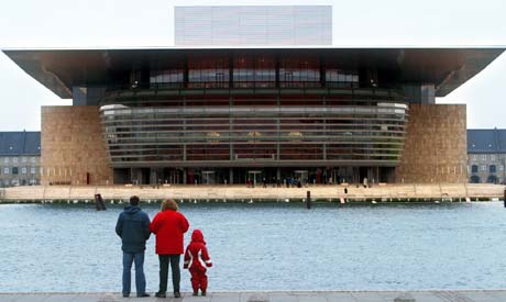 Operaen åpnet i København – NRK Kultur og underholdning