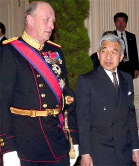 Japans keiserpar på besøk – NRK Norge – Oversikt over nyheter fra ulike ...