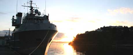 Forsvarsminister på Haakonsvern – NRK Vestland