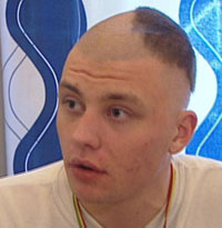 Med sønnen bak murene – NRK Kultur og underholdning